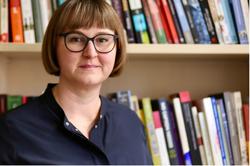 Prof. Dr. Gabi Schlag • ATASP • Fachbereich Politik und ...